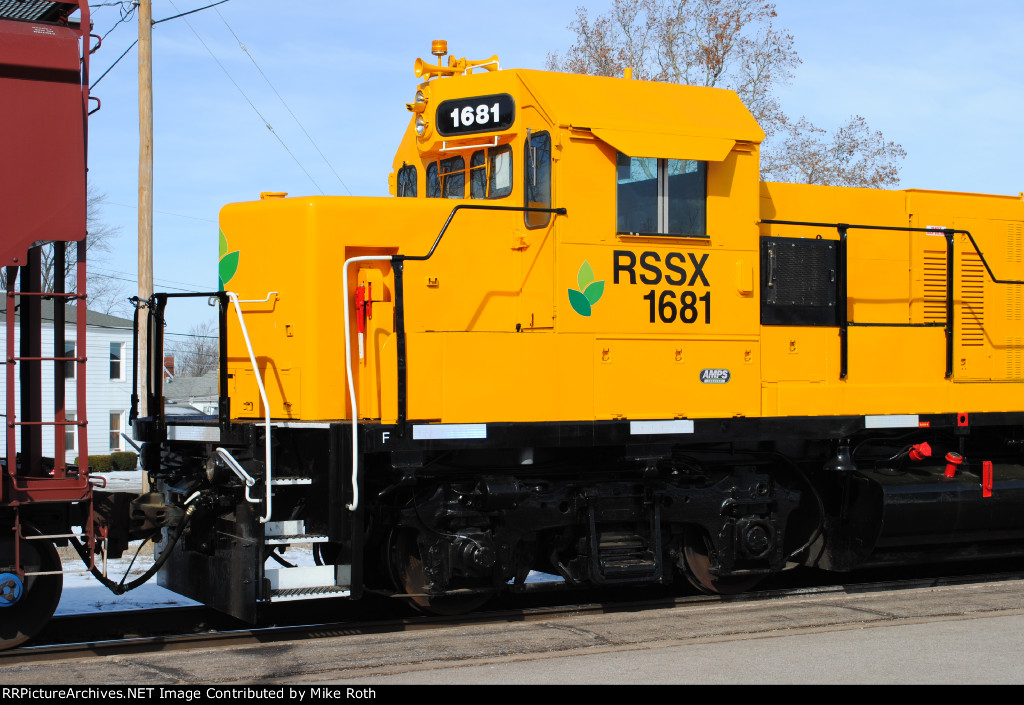 RSSX 1681 front cab detail